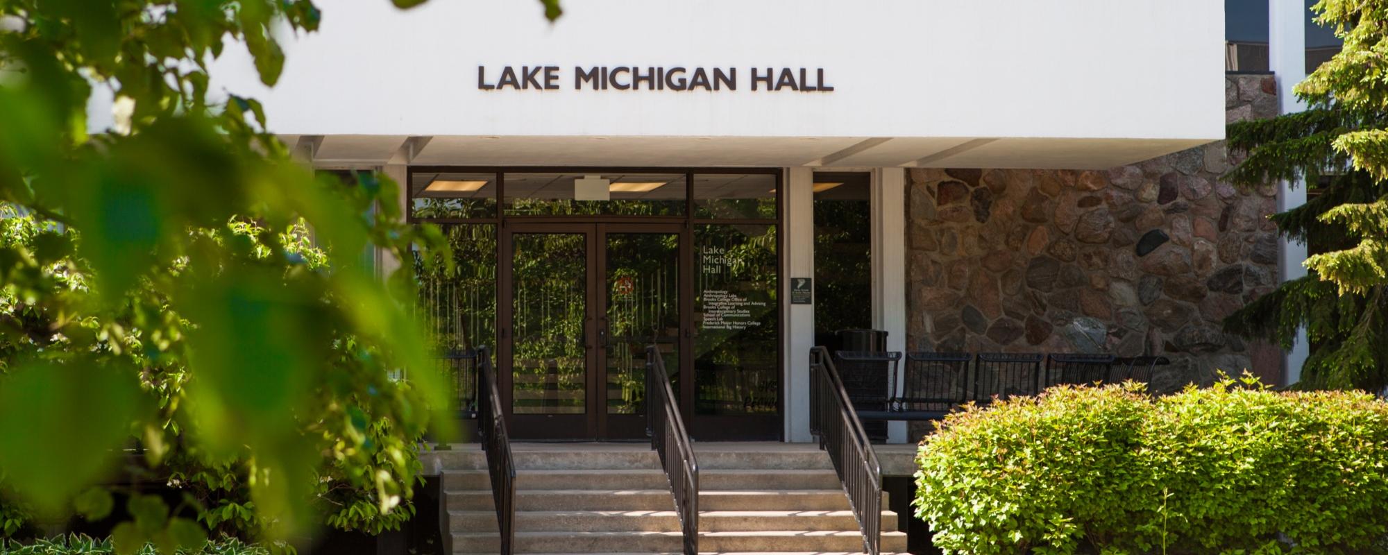 Brooks College Advising Center - Grand Valley State University